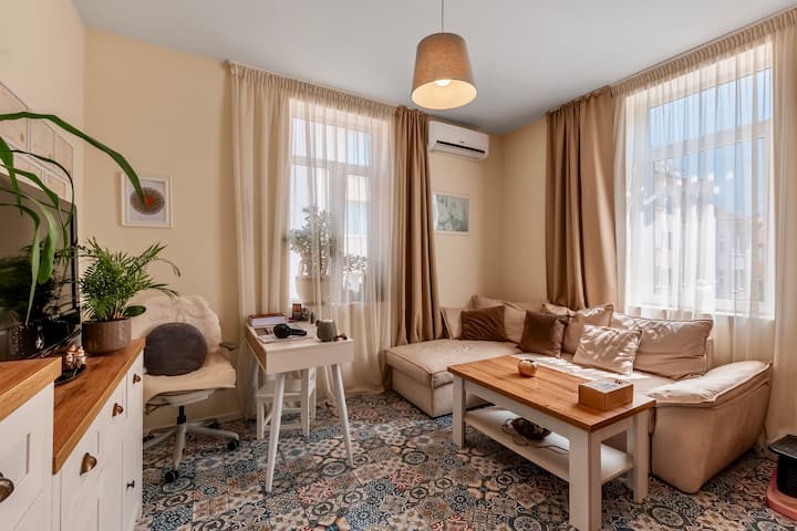 Calm Room | Bright, Comfortable & Central - Sofia