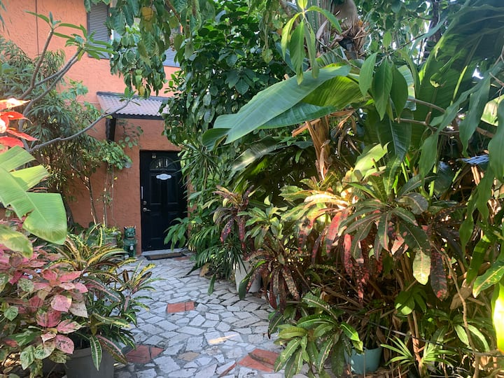 Delightful One Br Apt Near Marlins Ballpark - Miami
