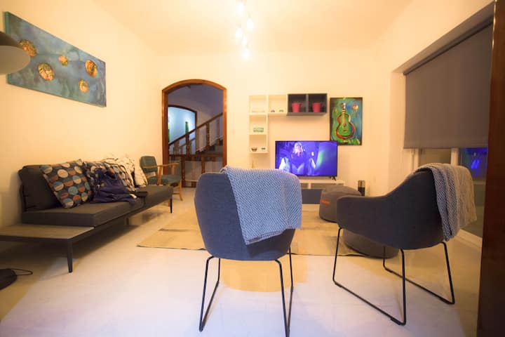 Maison Soleil Tarxien {Your Home By The Airport} - Malta