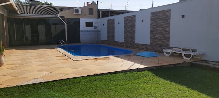 Casa Com Dois Quartos E Piscina Em Foz Do Iguaçu - Foz do Iguaçu