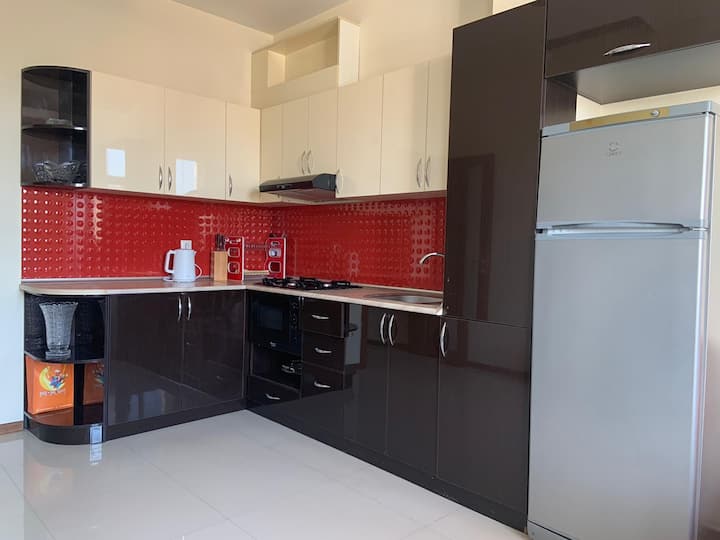 Cozy Apartment Near "Port Baku" With Jacuzzi - Bakú