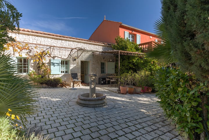 Petite Maison D'amis à Antibes Piscine, Mer à Pied - Antibes