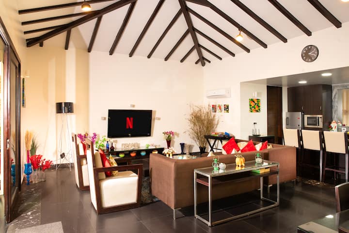 Tropical Breeze 3bhk Bali Private Pool & Jacuzzi - Goa
