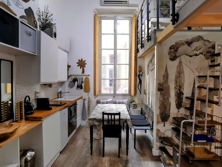 Duplex Studio In Old Town, 200m To Sea, A/c, Wifi - Nice