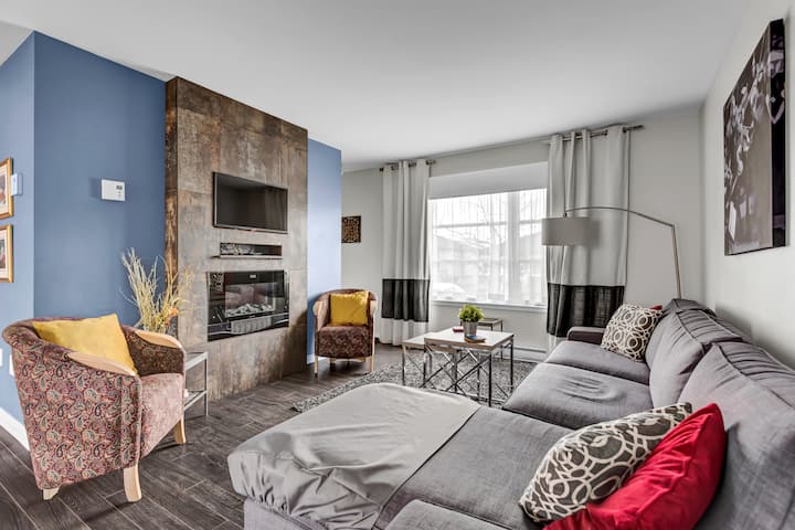Charmante Maison 2 Ch. | Parking | Près D'ottawa - Gatineau