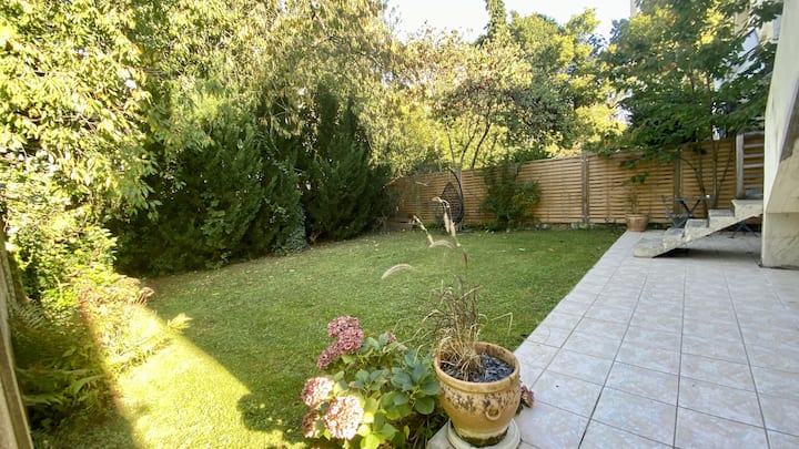 Appartement Privatif Dans Un Cottage Urbain - Rennes