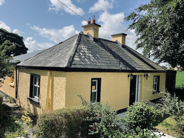 Quaint, Cosy, Spacious Cottage In Tulla, Co Clare - Broadford, Ireland