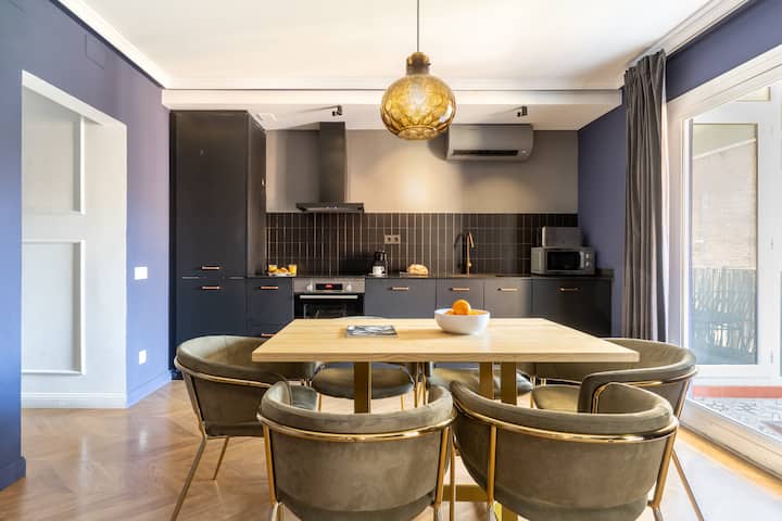 Tsa Gran Via | 3 Bed Apartment With Balcony - Barcelona