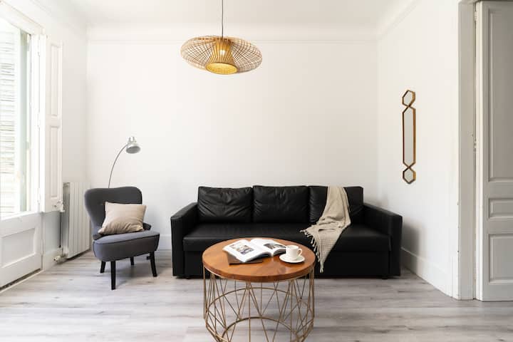 Tsa Gran Via |  5 Bed Apartment - Barcelone