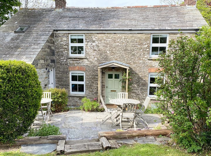 Charming Cornish Cottage And Converted Barn. - Bodmin