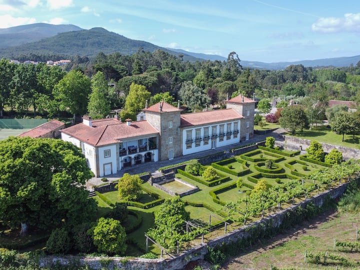 Superb 10 Bedrooms Villa - Ponte de Lima