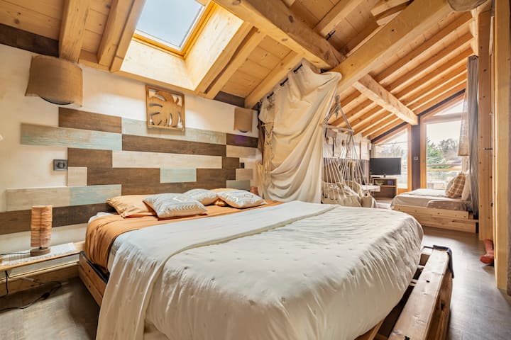 Petit Déjeuner Compris Une Suite Décor Bohème - Lac Léman