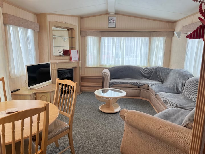 Static: No 11 Red Deer Village Holiday Park - Glasgow