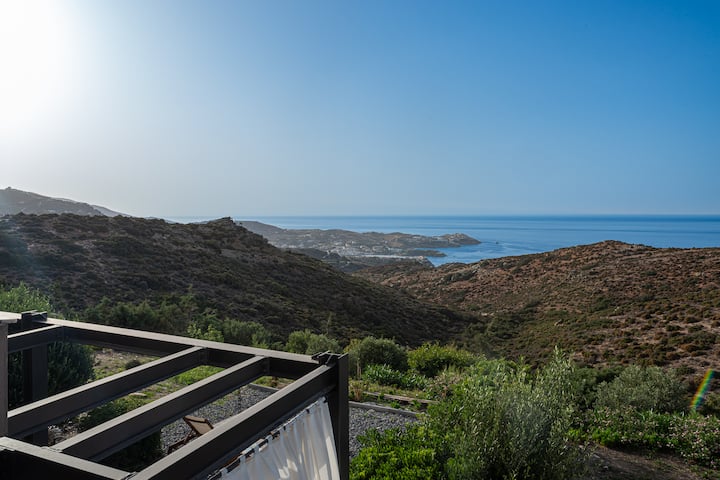 Georgia's Hillside Villa - Crete