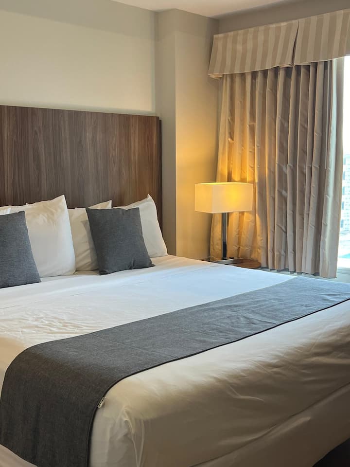 The Point Hotel & Suites - 603 Luxury - Pool View - Orlando, FL