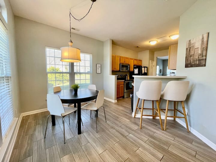 University Townhome, Available For Long-term. - Charlotte, NC