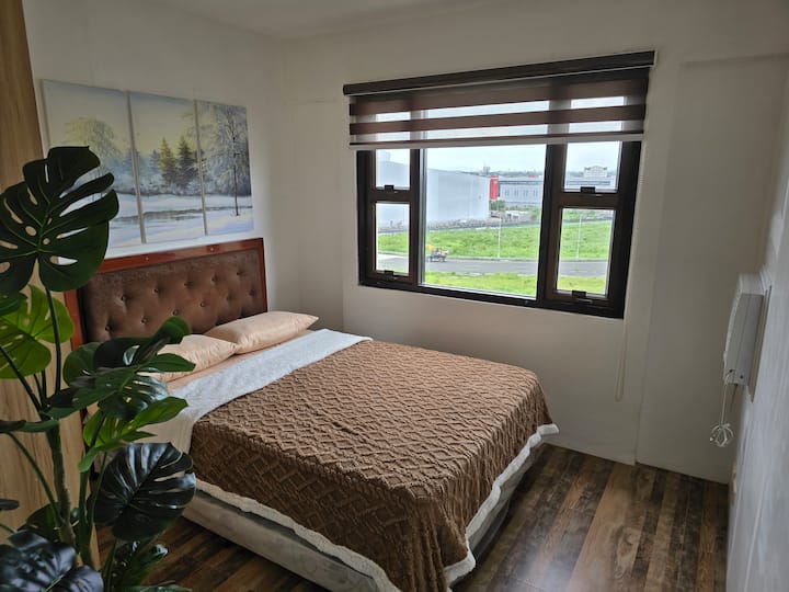 2 Bedrooms 2tb Condo Unit Near Casinos And Mall - Las Piñas