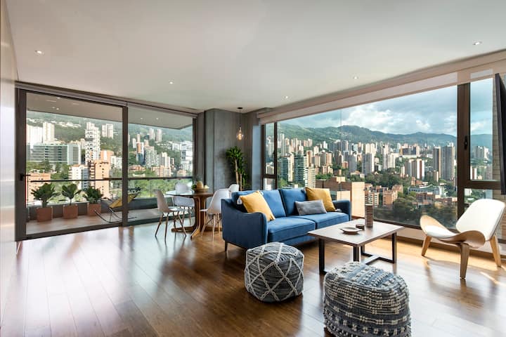 *Top-notch Penthouse | Poblado Near Parque Lleras* - コロンビー メデジン