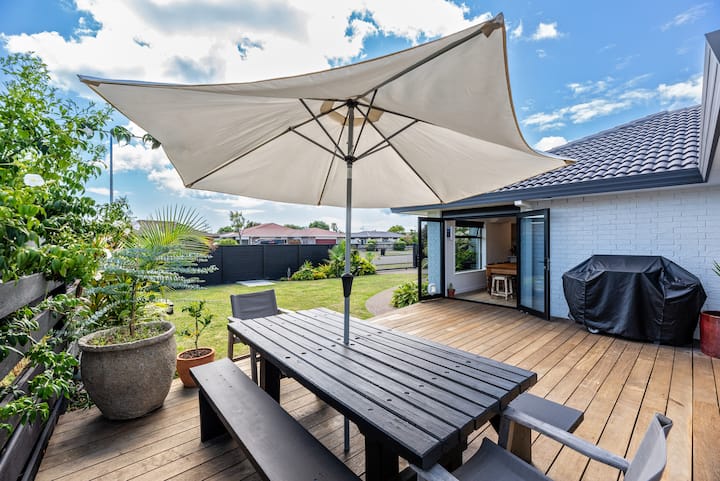 Coastal Retreat - Papamoa