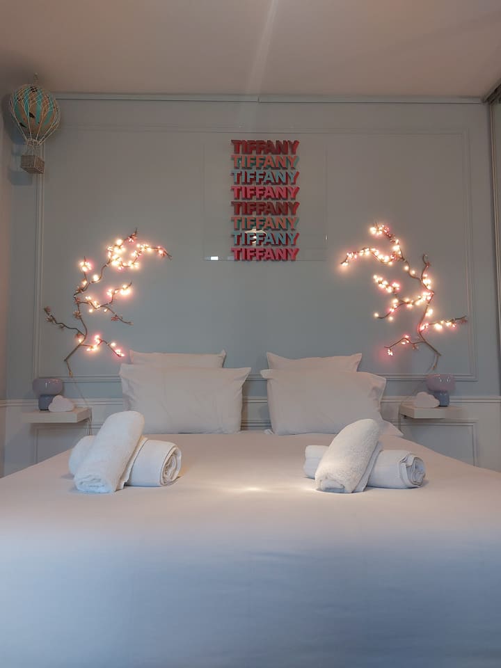 Appartement Au Style Parisien | Vue Tour Eiffel - Suresnes