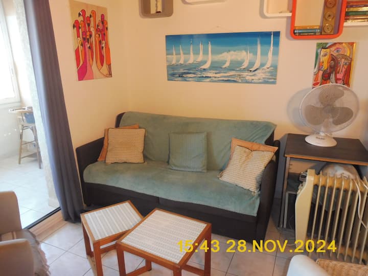 "Les Alizés". Bel Appart. T3 , 50 M De La Plage . - Vias