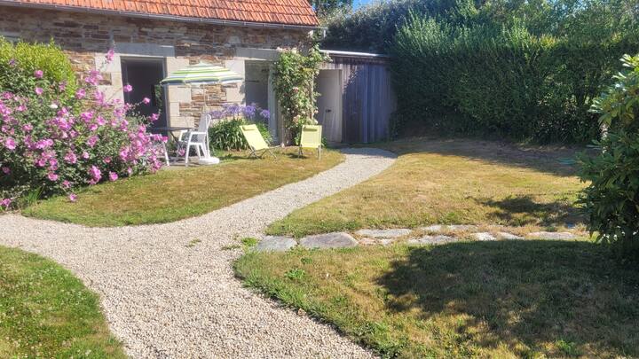 Gîte Avec Terrasse Et Jardin Au Calme - Lannion