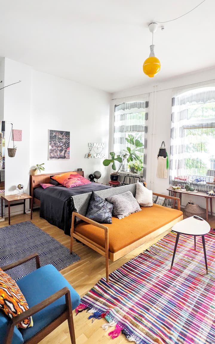 Top Location Kreuzberg Studio! ☺ ★★★★★ Fully Legal - Berlín