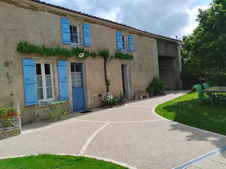 Chambre Rose - Le Logis Bouillé
Ch. D'hôte 3 éPis - Marais poitevin