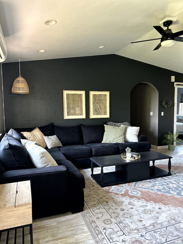 The Serene Getaway - Central Location & Peaceful - Kalispell, MT