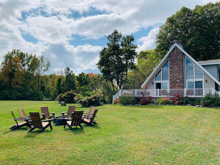 Modern A-frame On 16 Acres~saratoga Springs! - Saratoga, NY