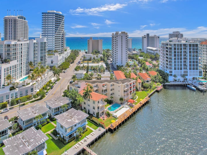 Direct Beach / Intracoastal Lifestyle - Fort Lauderdale