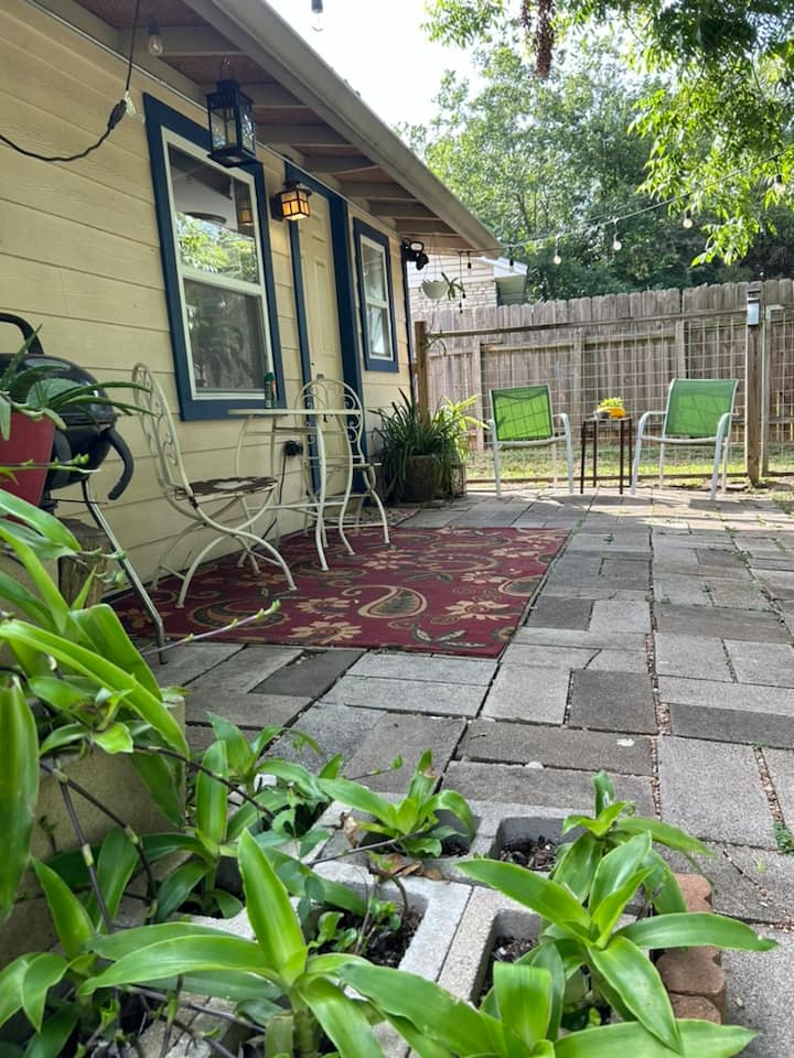 Backyard Garden Bungalow - Austin, TX