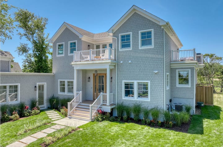 Brand New 6 Br Beach House On Montauk Downs - Montauk, NY