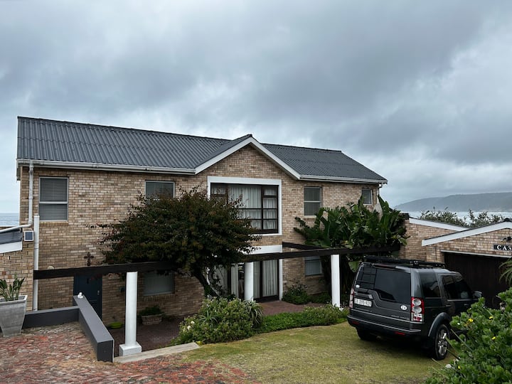 Casia - Beachfront Holiday Home - Wilderness