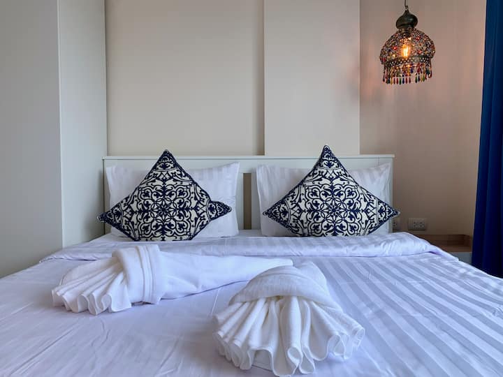 Gypsy Girl - One Bedroom Condo On The 7th Floor - Phuket