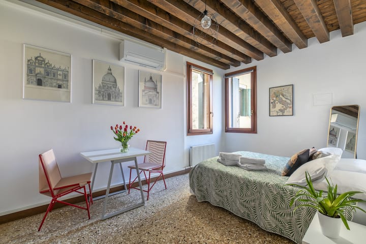 Central Apartment-8min Walk To Station-rialto Area - Santa Lucia Station - Venice