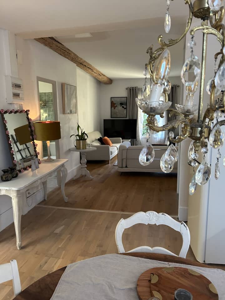 Mediterranean House  In Historic Mèze South France - Mèze