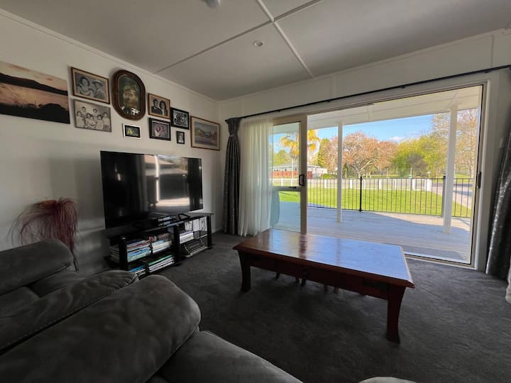 The Mahoe Homestead - A Spacious Retreat - Taumarunui