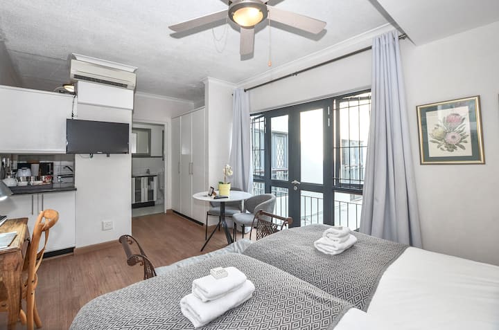 Church Street Luxury Suite In Eikehoff - Stellenbosch