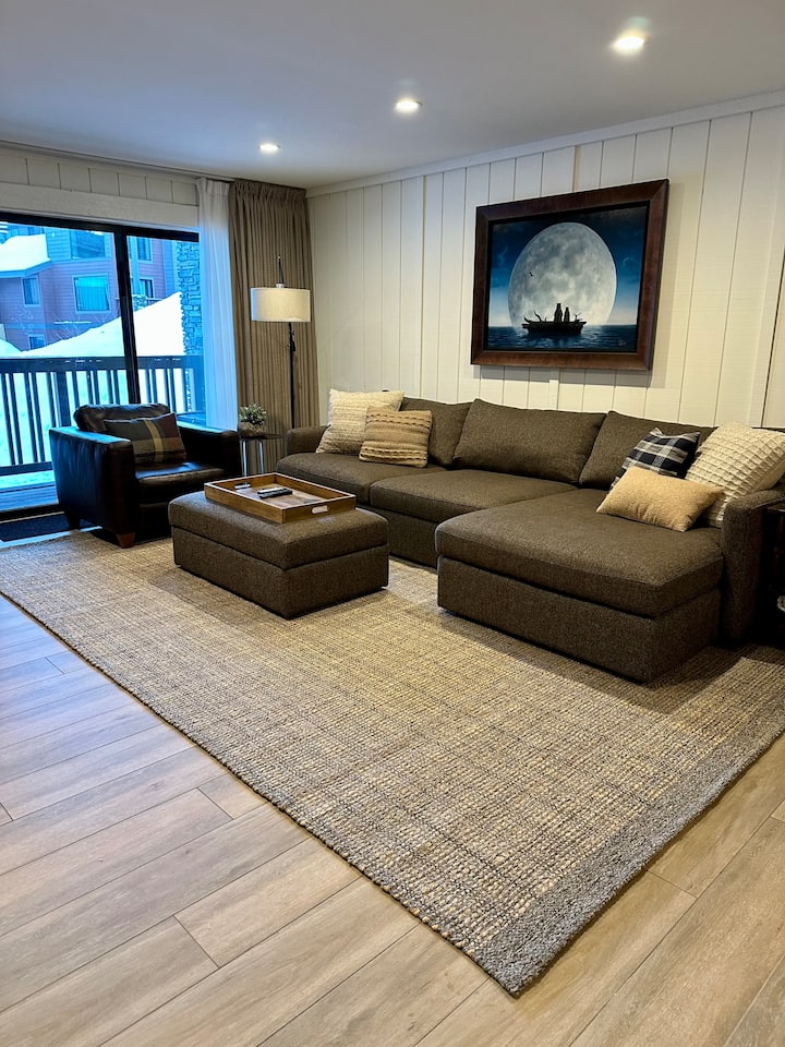Modern Mountain Condo At Eagle Lodge - 馬麥斯湖