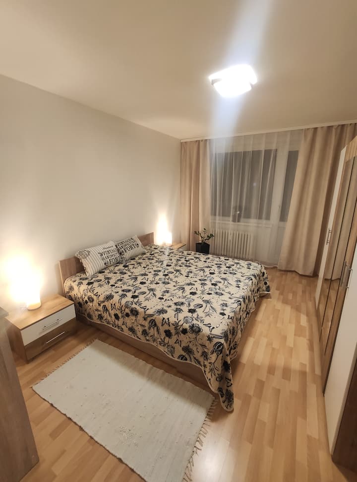 Cozy Apartment Next To The City Center - Košice
