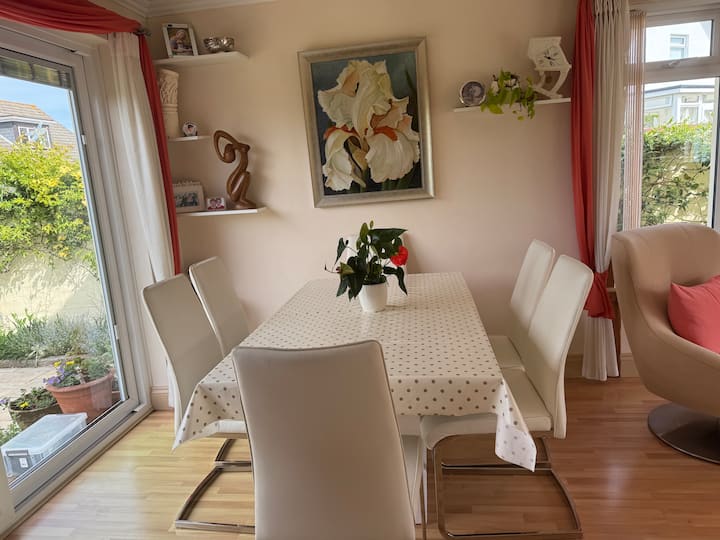 Super-comfortable Private Rooms On The North Coast - Jersey
