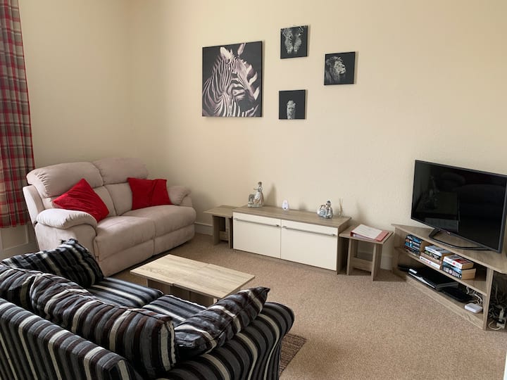 2 Bedroom Apartment In Central Ayr - Ayr