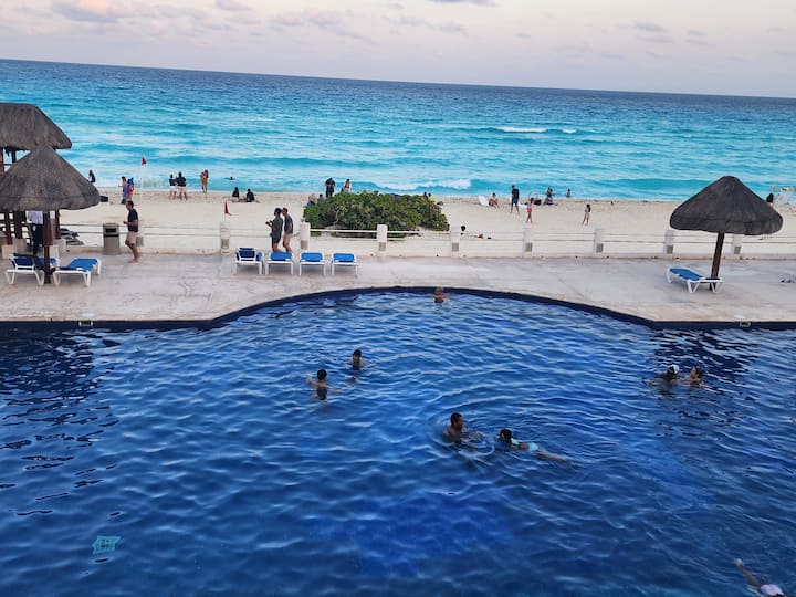 Frente Al Mar Con Playa Arena Y Mar 8 Huéspedes - Cancún