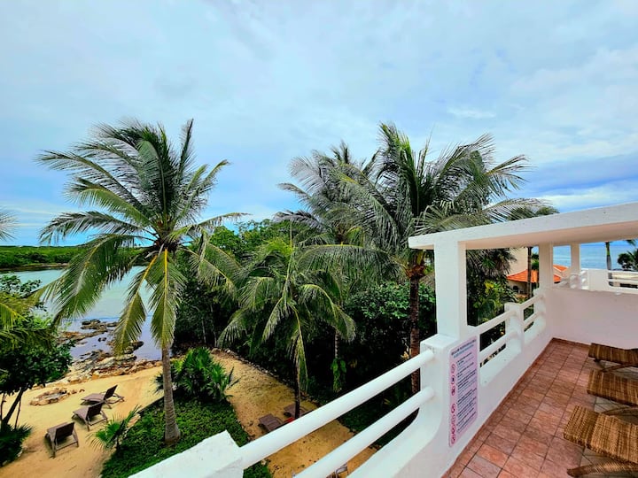 Espectacular Vista Hacia La Laguna Yal-kú, Akumal - Akumal