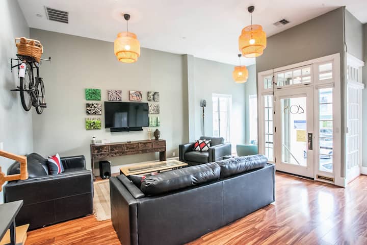 Artistic Apartment In Downtown Hood River - Hood River, OR