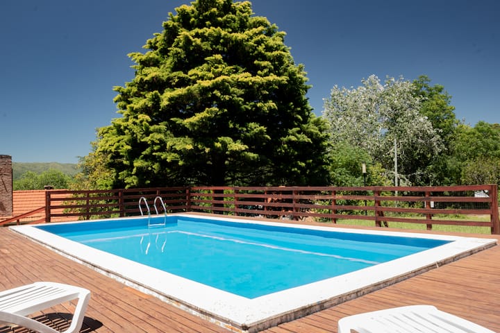 Casa El Descanso–piscina Privada| Quincho| Garage - Villa Carlos Paz