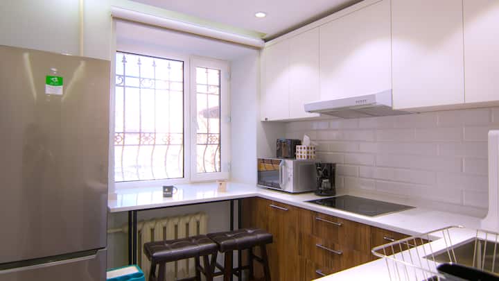 4-bedroom Apartment Next To Emart - Ulaanbaatar