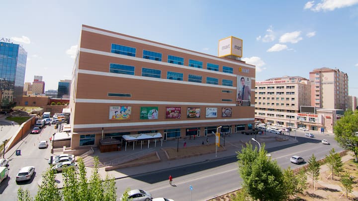 4-bedroom Apartment Next To Emart - Ulaanbaatar