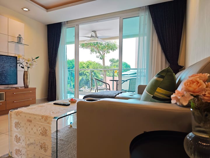Welcome To Your Home Away From Home - Pattaya